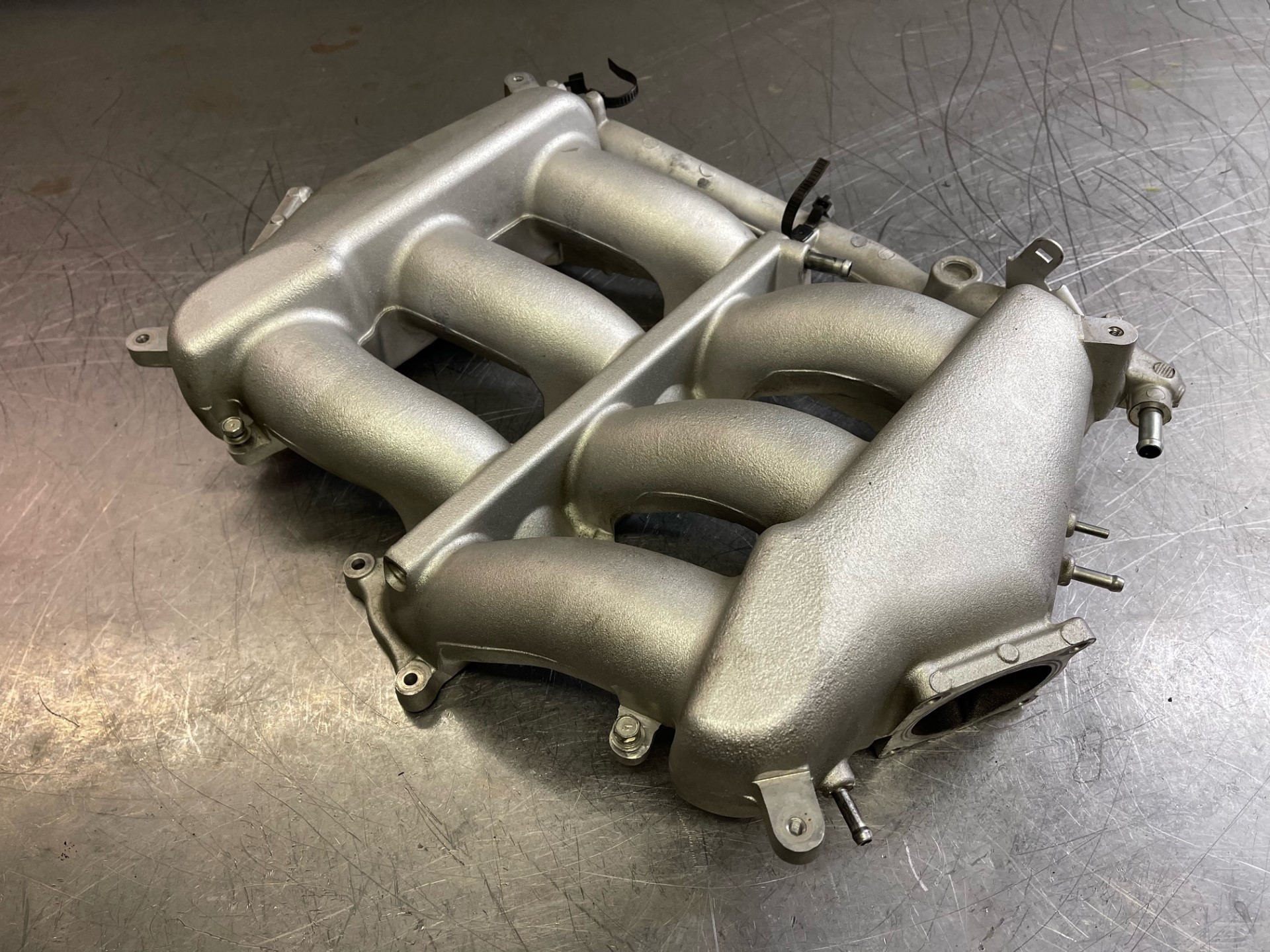 Intake Manifold R35 GTR Used condition - JRM RACING AB